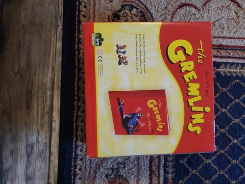 Walt Disney's THE GREMLINS vinyl figure set Gus & Fifinella 2007 Dark ...