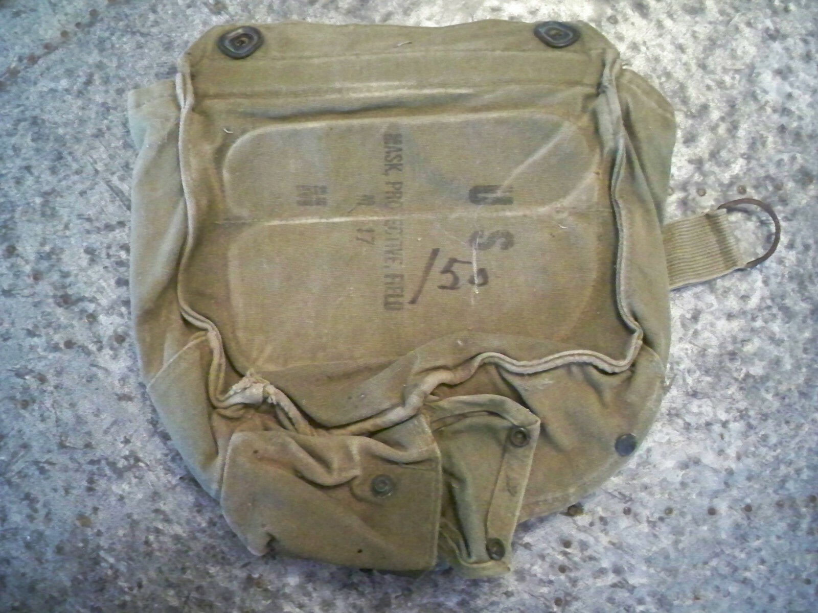Vintage US Military Gas Mask Protective Tank M25A1 Pouch Satchel Bag ...