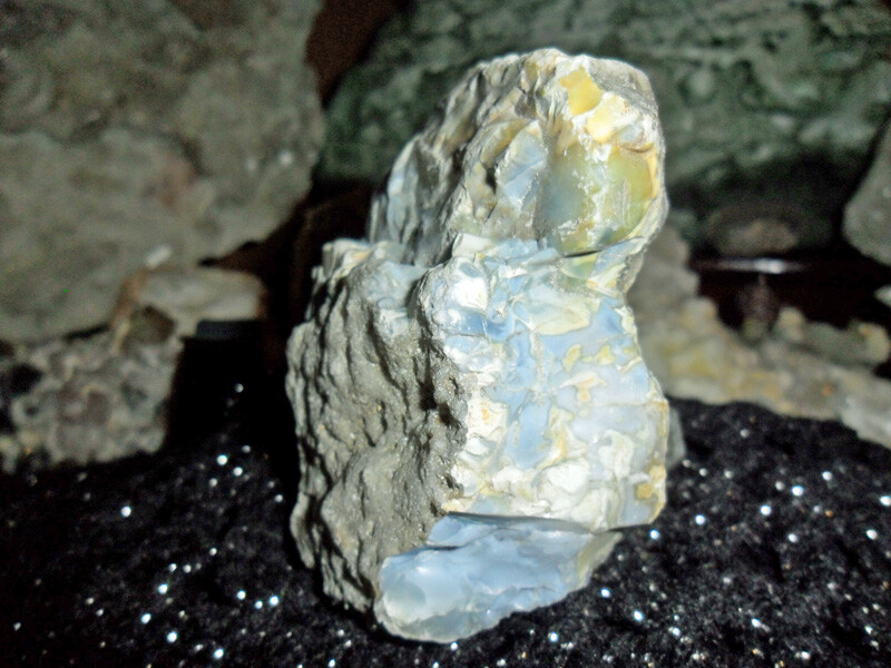 1085 cts. Natural Australian Blue Opal Gorgeous and Beautiful Large ...