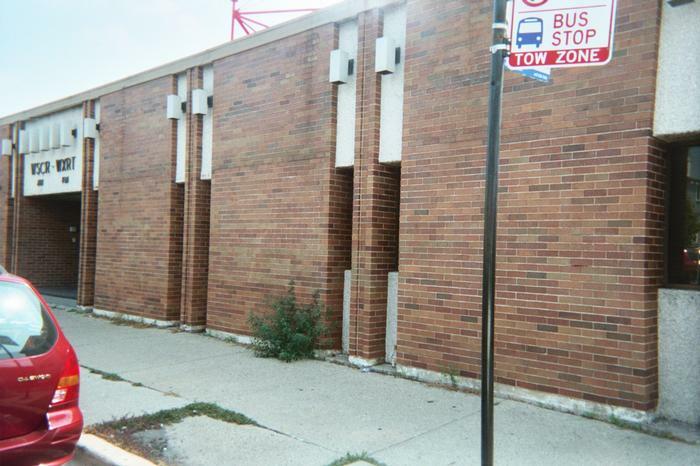 WXRT 93 Featured Artists Chicago August 1985 Thillens Stadium Muscular ...