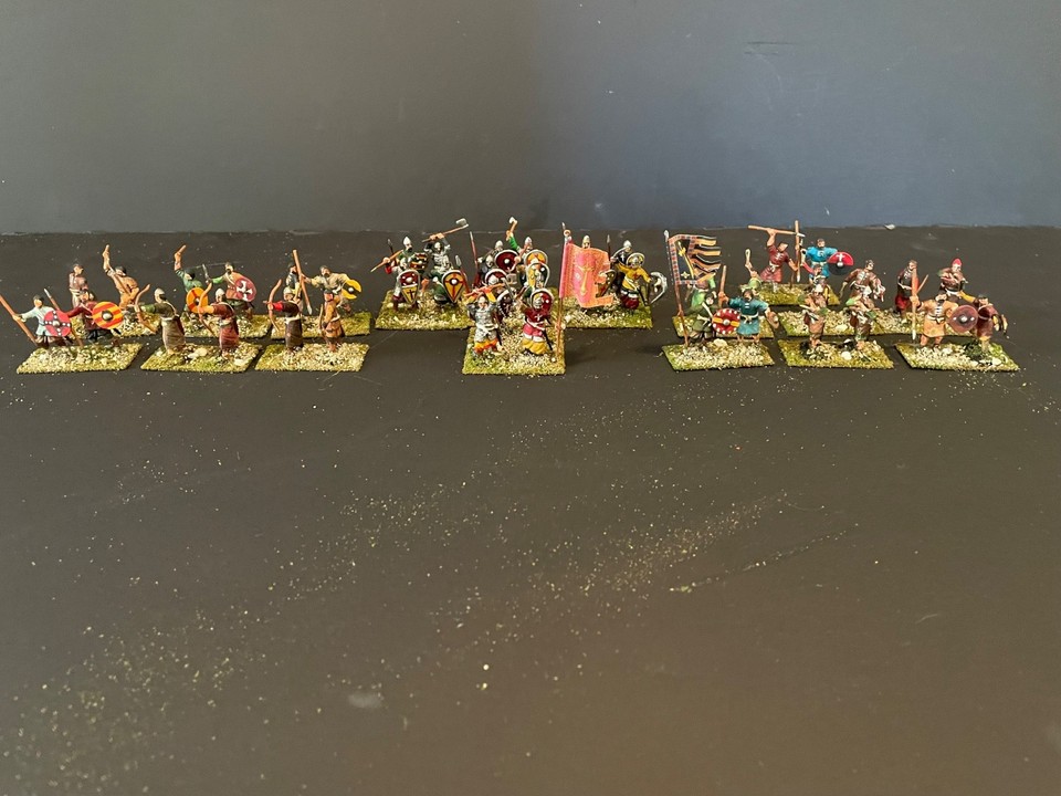 42 - 28mm Painted Figures - Medieval El Cid Spanish Infantry w Command ...