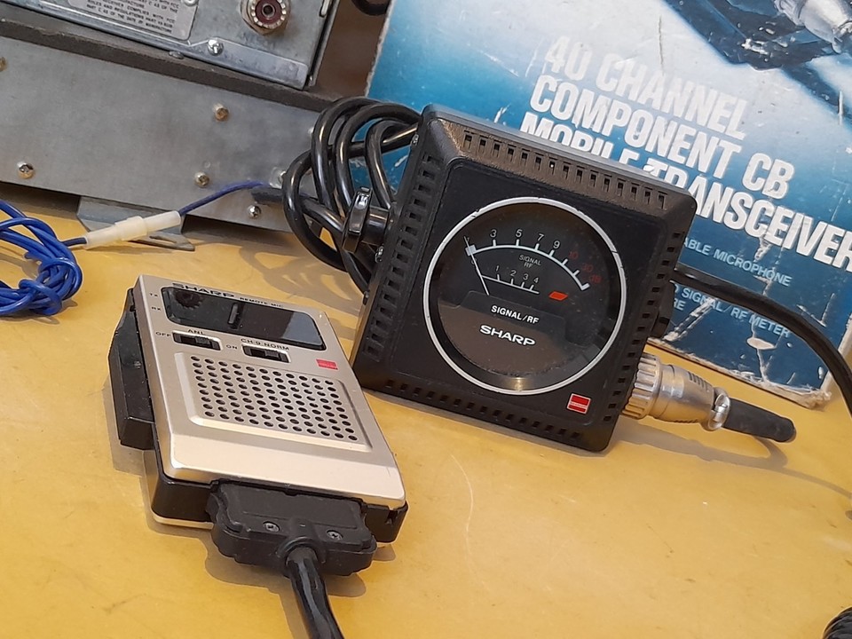 SHARP CB-4670 40 CHANNEL COMPONENT CB TRANSCEIVER - LINDARS RADIOS ...