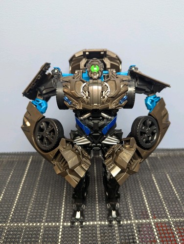 Lock Down Transformer Decepticon 100% Complete Flip And Change AOE ...