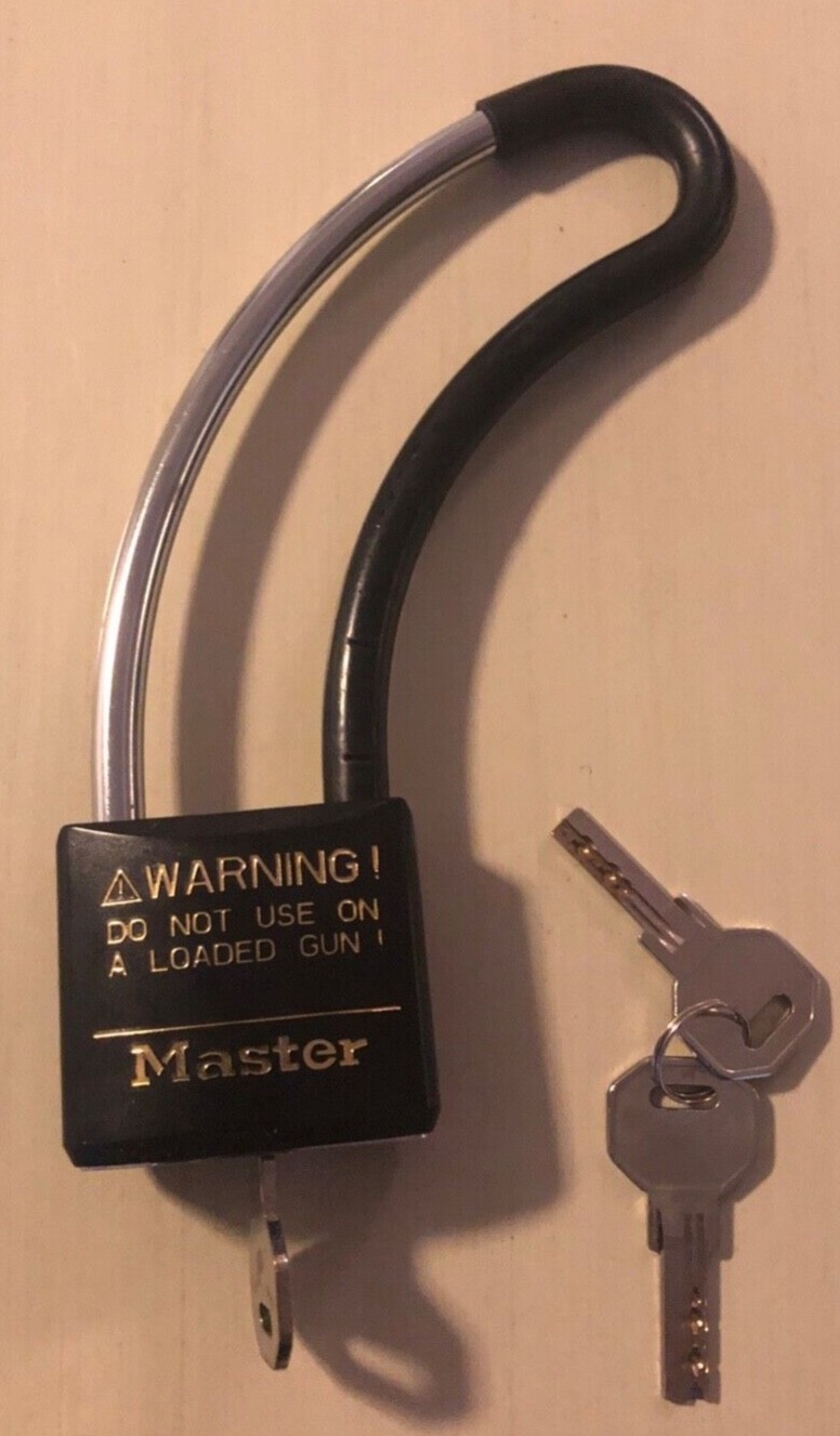Masterlock Gun Lock With 3 Keys (GREAT CONDITION) Works On Handguns ...