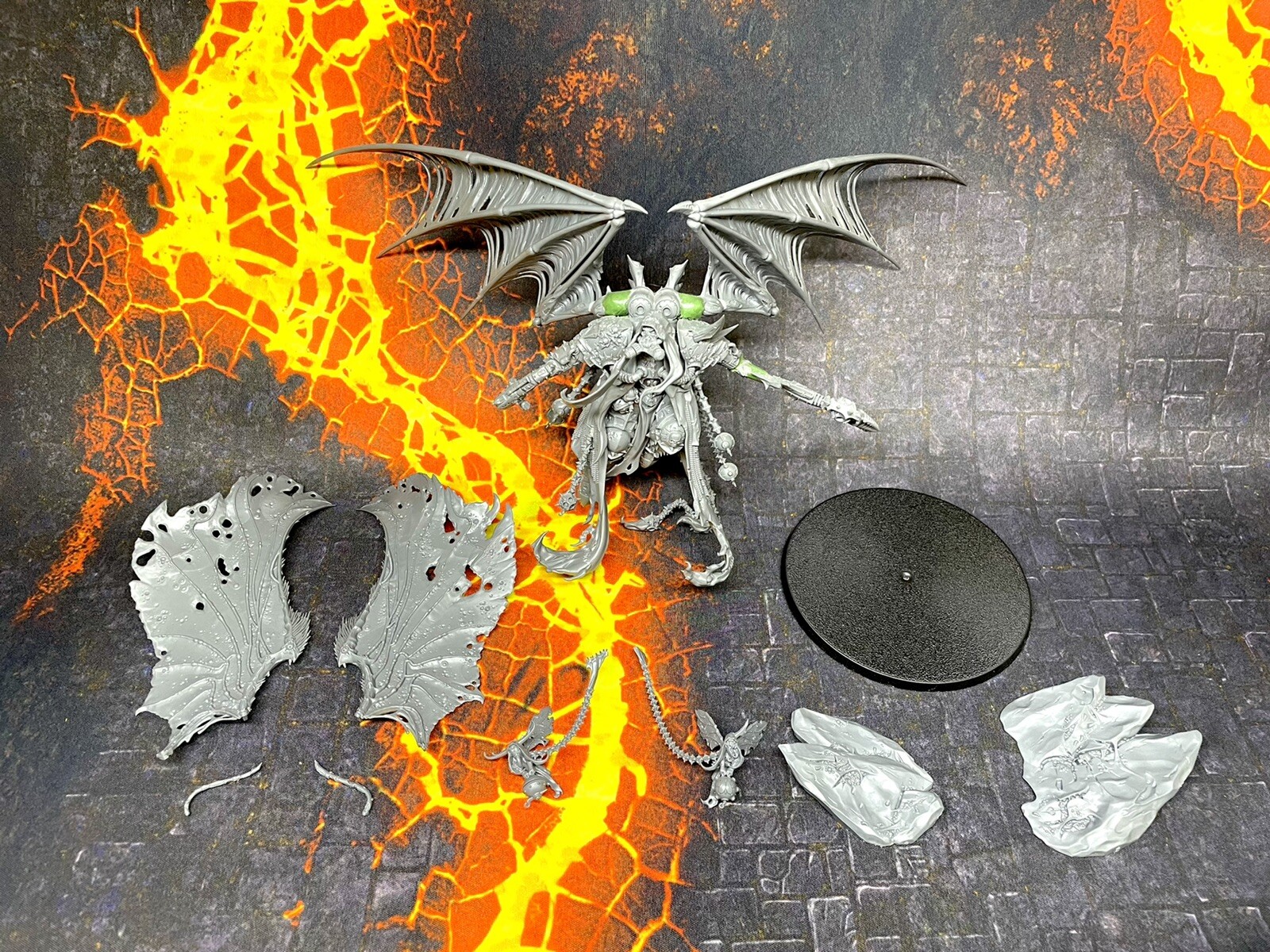 Warhammer 40k Death Guard Primarch Mortarion Custom Conversion To Grim ...