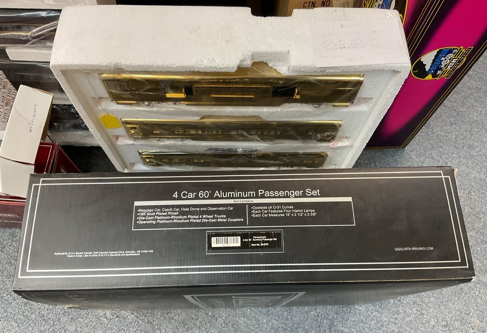 MTH 30-6707 Pennsylvania 60' 18K Gold Plated Aluminum 4 Car Passenger ...