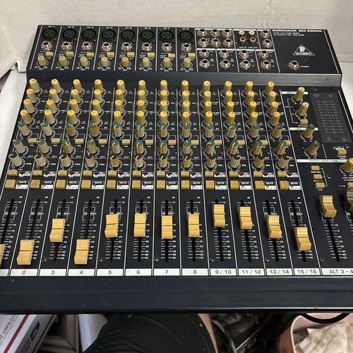 Behringer Eurorack MX 2004A 20-Channel 4 Bus Mixing Console Mic / Line ...