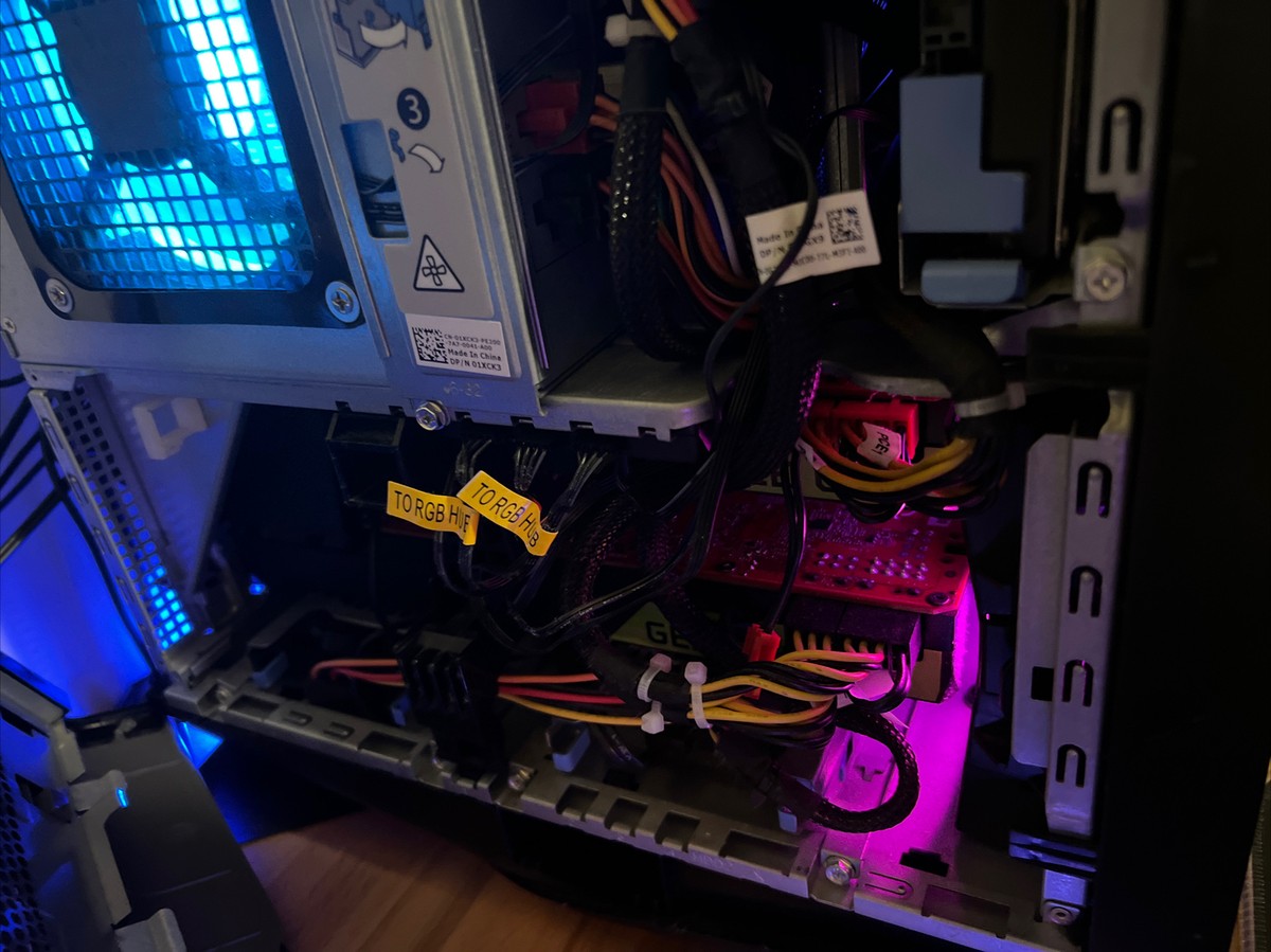 alienware aurora r7/i7 8700 k/32gb memory/gtx 1080ti 11gb x2 alienware aurora r7/i7 8700 k/32gb memory/gtx 1080ti 11gb x2
