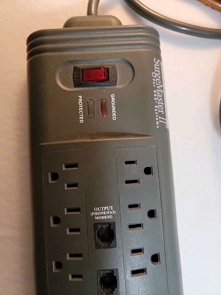 SurgeMaster Belkin II Premium For DSS Systems. Model F5C695-DSS. | eBay