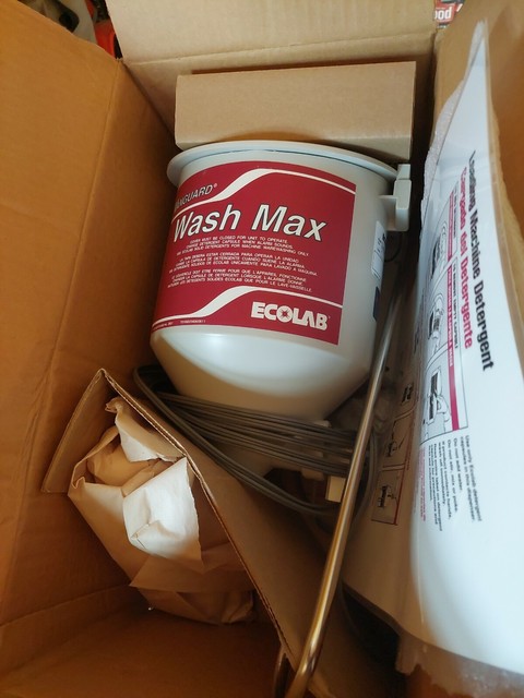 Ecolab Vanguard Wash Max Clean Dispensing System 92371103 for sale ...