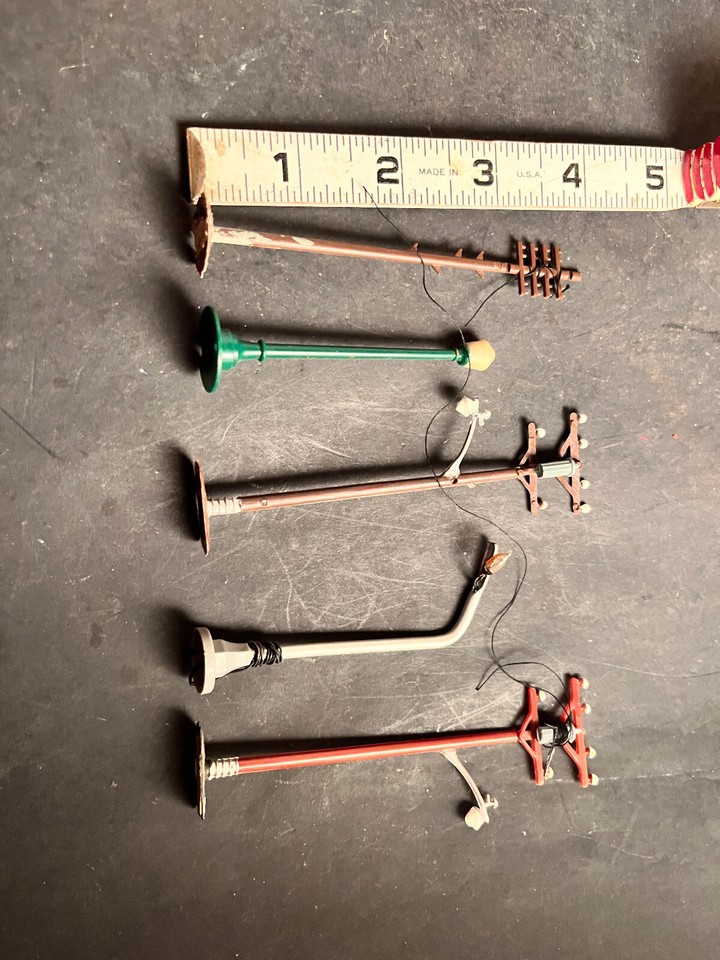 Model train platform HO Scale Telephone Poles , Light Assortment Lot As ...