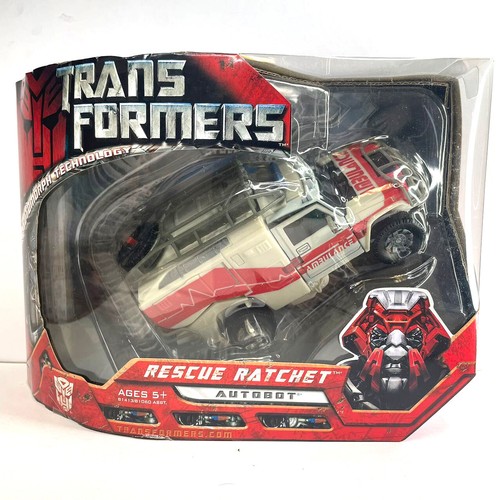 Transformers Voyager Class Autobot Rescue Ratchet 2007 Movie Action ...