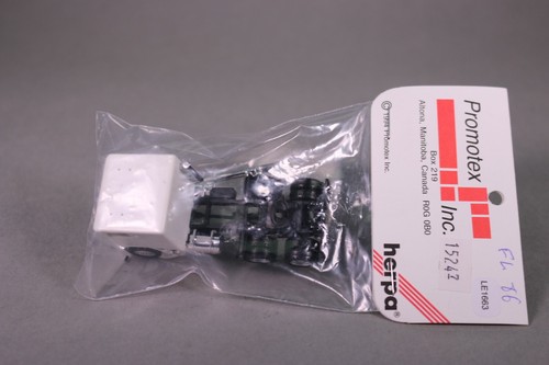 LE1663 PROMOTEX HERPA 15247 Camion Ho 1:87 Tracteur Freightliner FLB86 ...