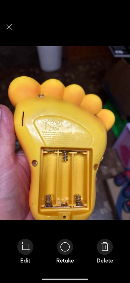 Hasbro Tickle Toes Handheld Electronic Game 2001 Wigglin Gigglin Fun | eBay