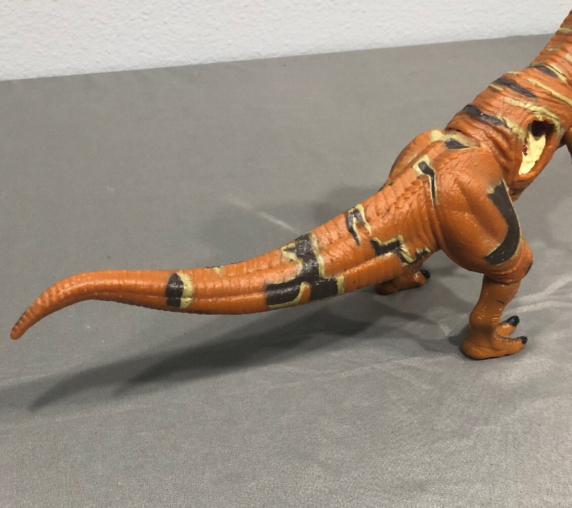 Jurassic Park 2 T Rex Mangia Cane