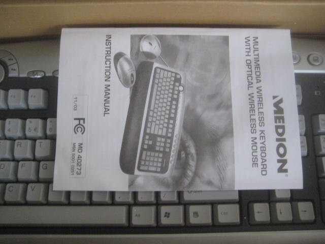 Medion Multimedia Wireless Computer Keyboard & 5 Button Scroll Optical ...