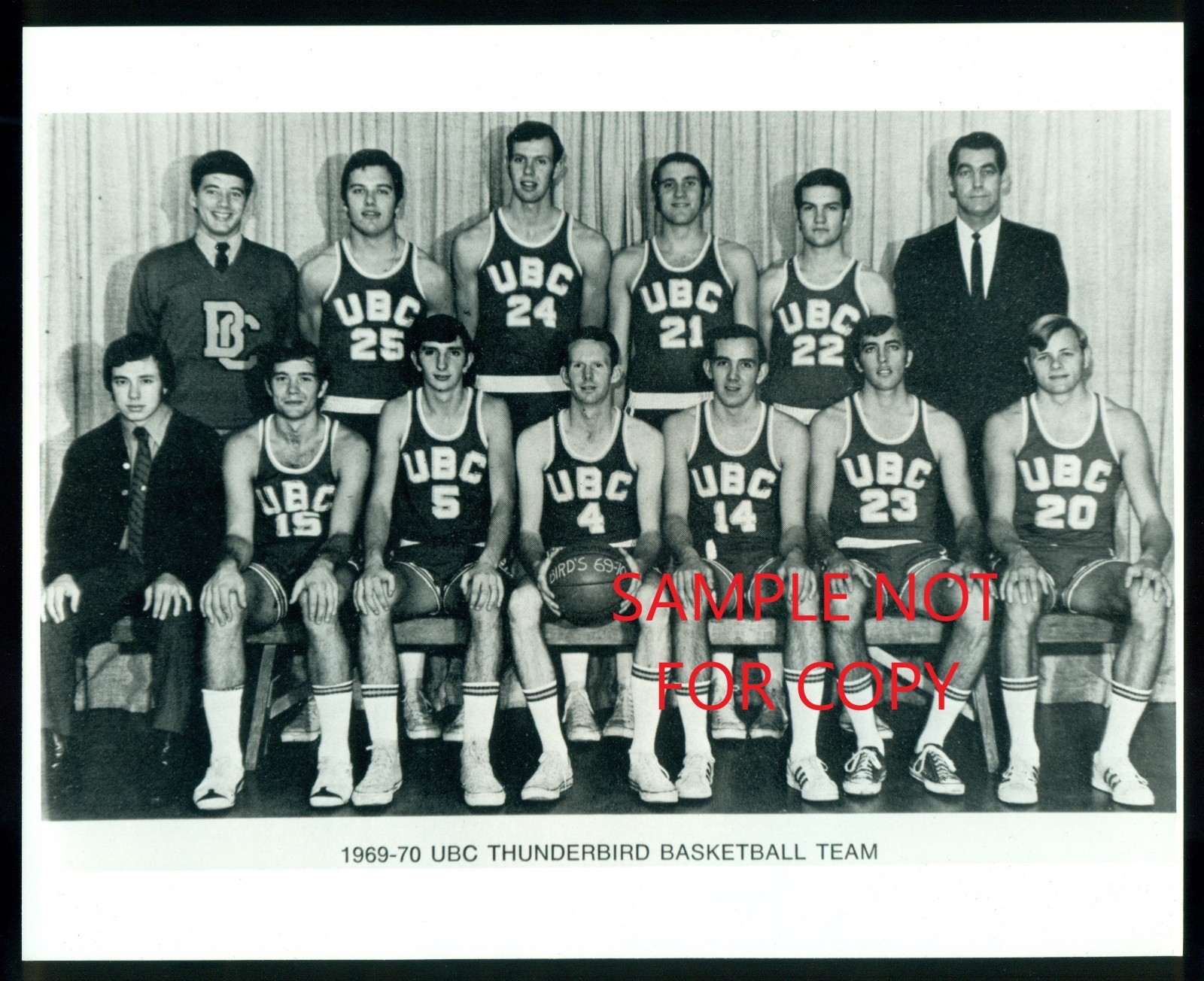 1969-70 UBC THUNDERBIRD basketball Team Issued 8x10 B&W photo ...