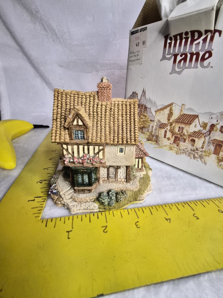 Lilliput Lane Collection Lot of 9 Retired Cottages & Shops England ...