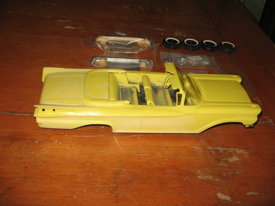 AMT 1959 Mercury Convertible Craftsman Rebuilder in 59 Box & Modelhaus ...