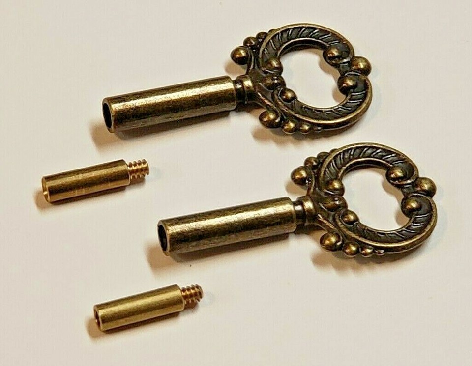 2 ANTIQUE BRASS KEYS FOR TURN KNOB LAMP SOCKET WITH 1/2" EXTENSIONS NEW ...