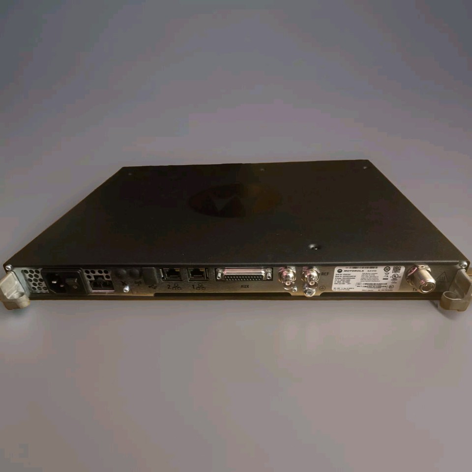 Motorola SLR5700 Digital Repeater UHF band (403-470 Mhz 1-50 W) (NEW IN ...