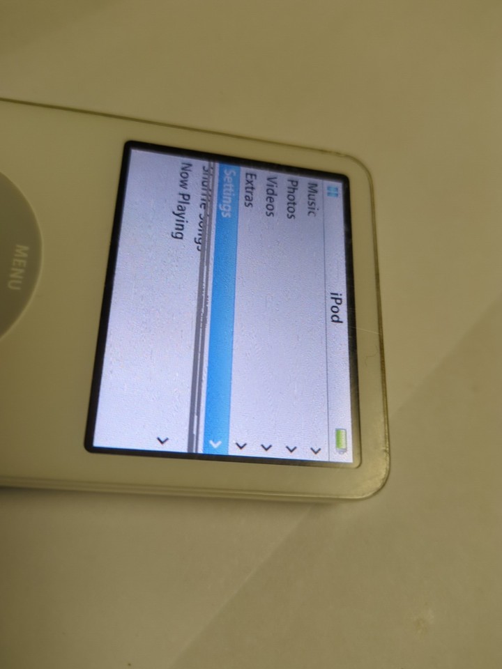 Apple iPod White 30GB 5th Generation Classic Handheld MP3 & Video Player | eBay