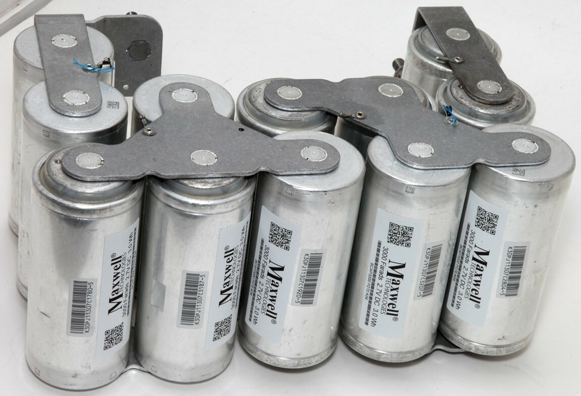 12x Maxwell BCAP3000 P270 Ultra Capacitors 3000 Farads 2.7V DC Welded ...