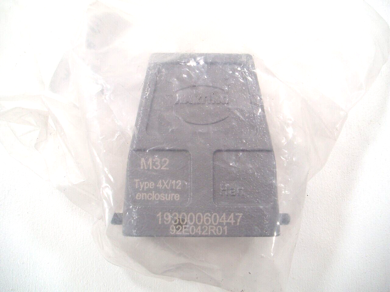 New Sealed Harting Han 6B-HTE-M32 19300060447 Top Entry Connector Hood ...
