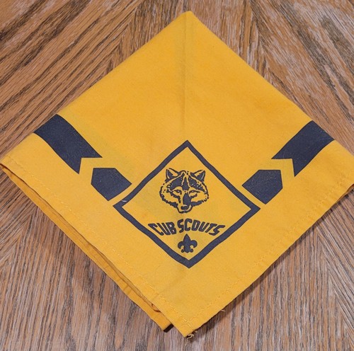 BSA WOLF Boy/Cub Scouts Of America Pack Yellow Scarf Neckerchief Wolves Den | eBay