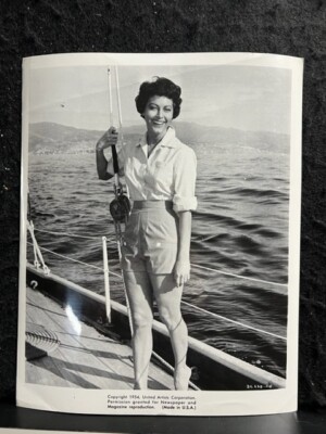 AVA GARDNER SAILING POSE HOLLYWOOD STUNNING 1954 PORTRAIT ORIG IRVING ...