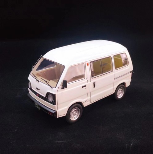 1/18 Suzuki Carry VAN HI TOP 1983 Model/China ChangHe Van Resin Model ...