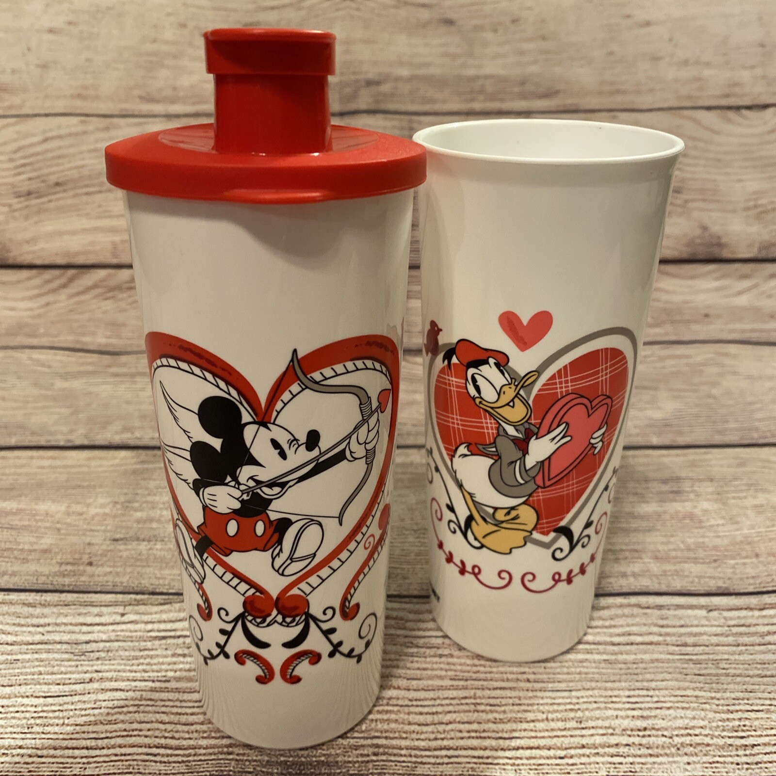 TUPPERWARE DISNEY TUMBLERS SET MICKEY MOUSE DONALD DUCK LOVE HEARTS 2 ...