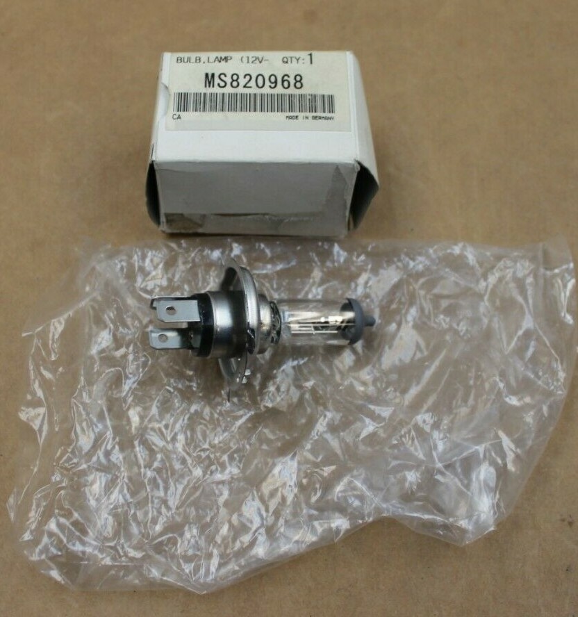 NOS OEM Mitsubishi Low Beam Headlamp Bulb - Fits 2004 Diamante ...