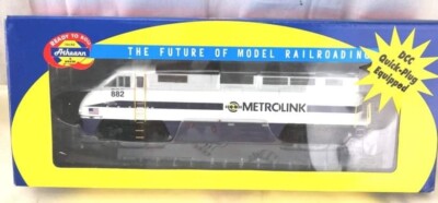 NOS Athearn HO Scale Metrolink F59 PHI 882 2624 DCC Quick-Plug | eBay