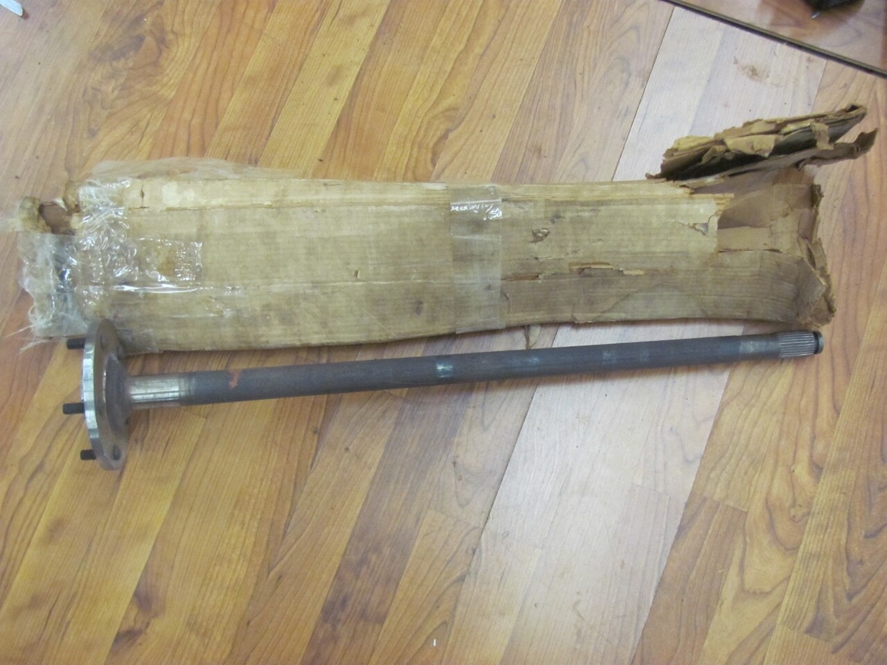 NOS 73 74 75 76 77 Monte Carlo Chevelle Cutlass Rear Axle 442 Laguna ...