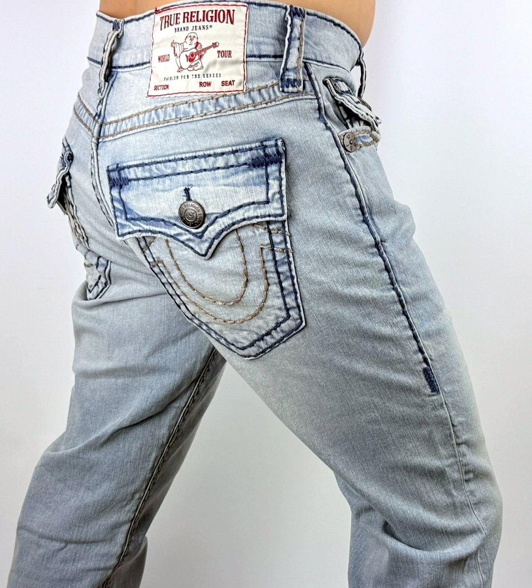 True Religion Mens Ricky Relaxed Straight Light Blue Wash True Religion Mens Ricky Relaxed Straight Light Blue Wash