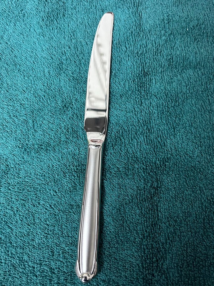 Mikasa CLASSICO SATIN 18/8 Gerald Patrick Stainless Silverware Flatware ...