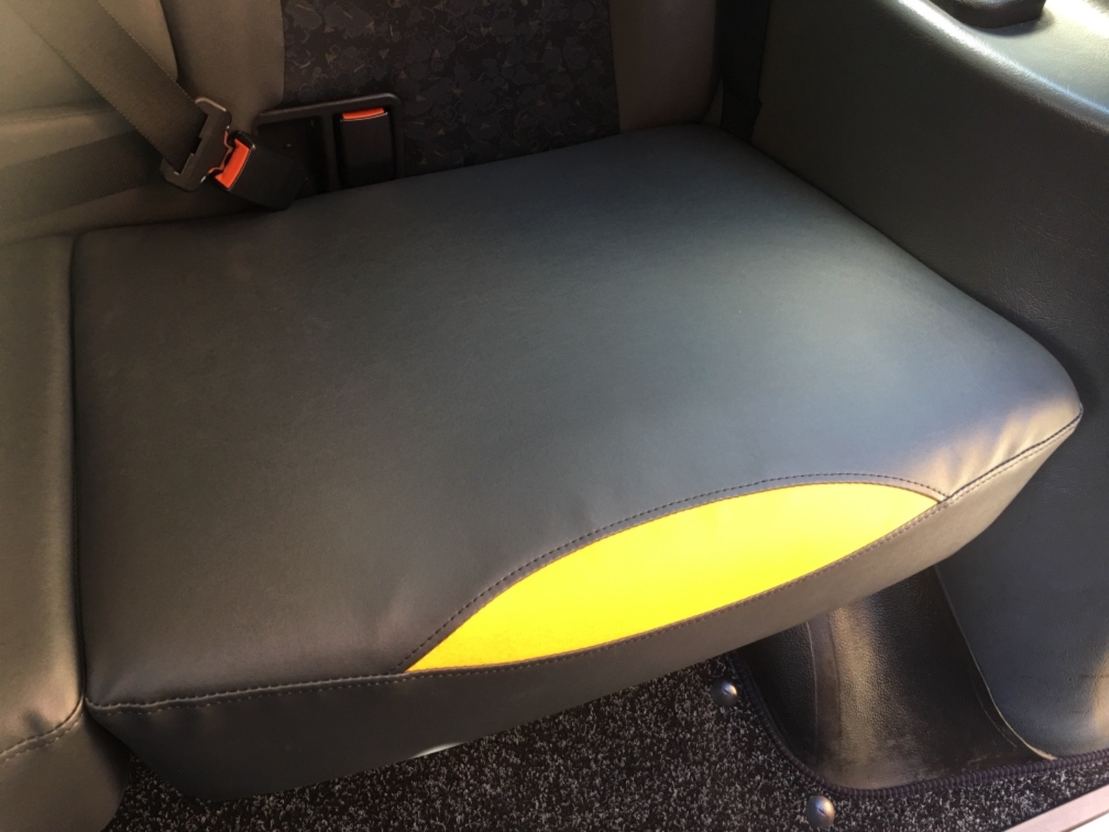 London Taxi Vinyl Plastic Rear Seat Covers LTI LTC TX1 TX2 TX4 | eBay UK