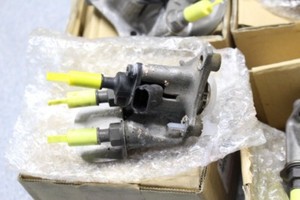 Hino Bosch Dosing Doser DF DEF Urea Injector Assembly Cummins ISX ISB ...