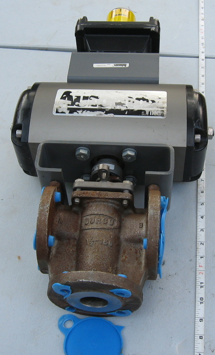 Automax Pneumatic Actuator With 1-1/2" Flanged 3 Way Durco & Westlock ...