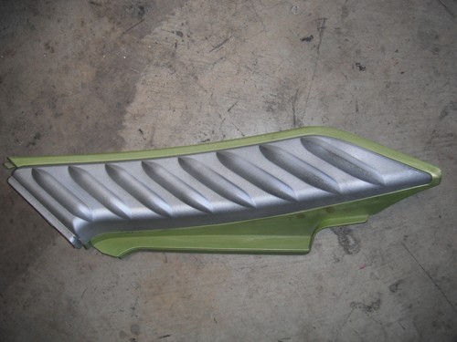 2004 04 SEADOO RXP 4-TEC right Moulding knee pad 291001635 269000903 ...
