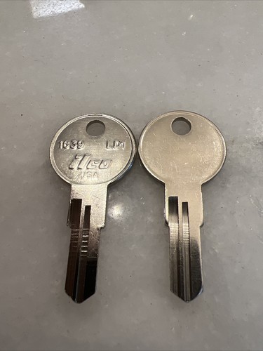 Lot Of 2 New 1639 Ilco Larson Doors Key Blank EZ LD1 Uncut Locksmith ...