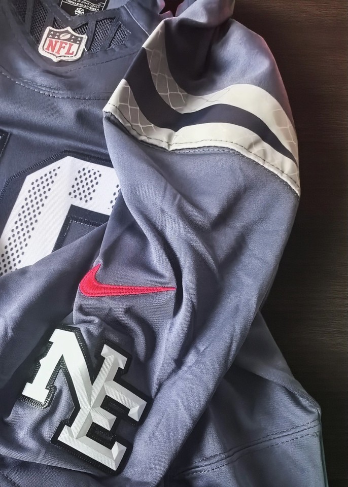 Drake Maye #10 New England Patriots 2025 Rivalries Series Large Jersey ...