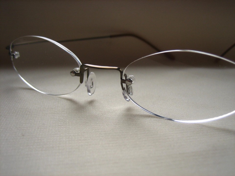 OVAL Very Lightweight READING GLASSES ( RIMLESS ) Almost Invisible ...