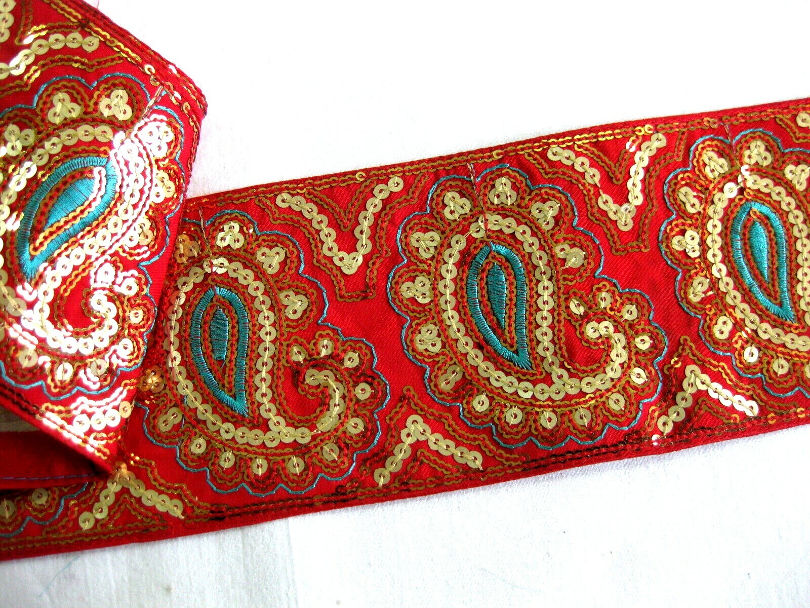 Borte mit aufgestickten Muster u.Pailletten verschiede Farben,9,5cm,lfm ...