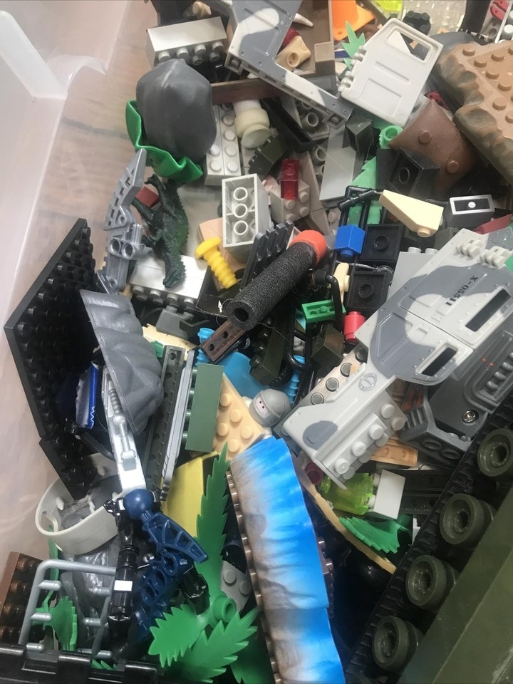 Huge Lot of Assorted Mega Bloks /Bionicle/ 9 Pounds Halo Bricks /OTHERS ...