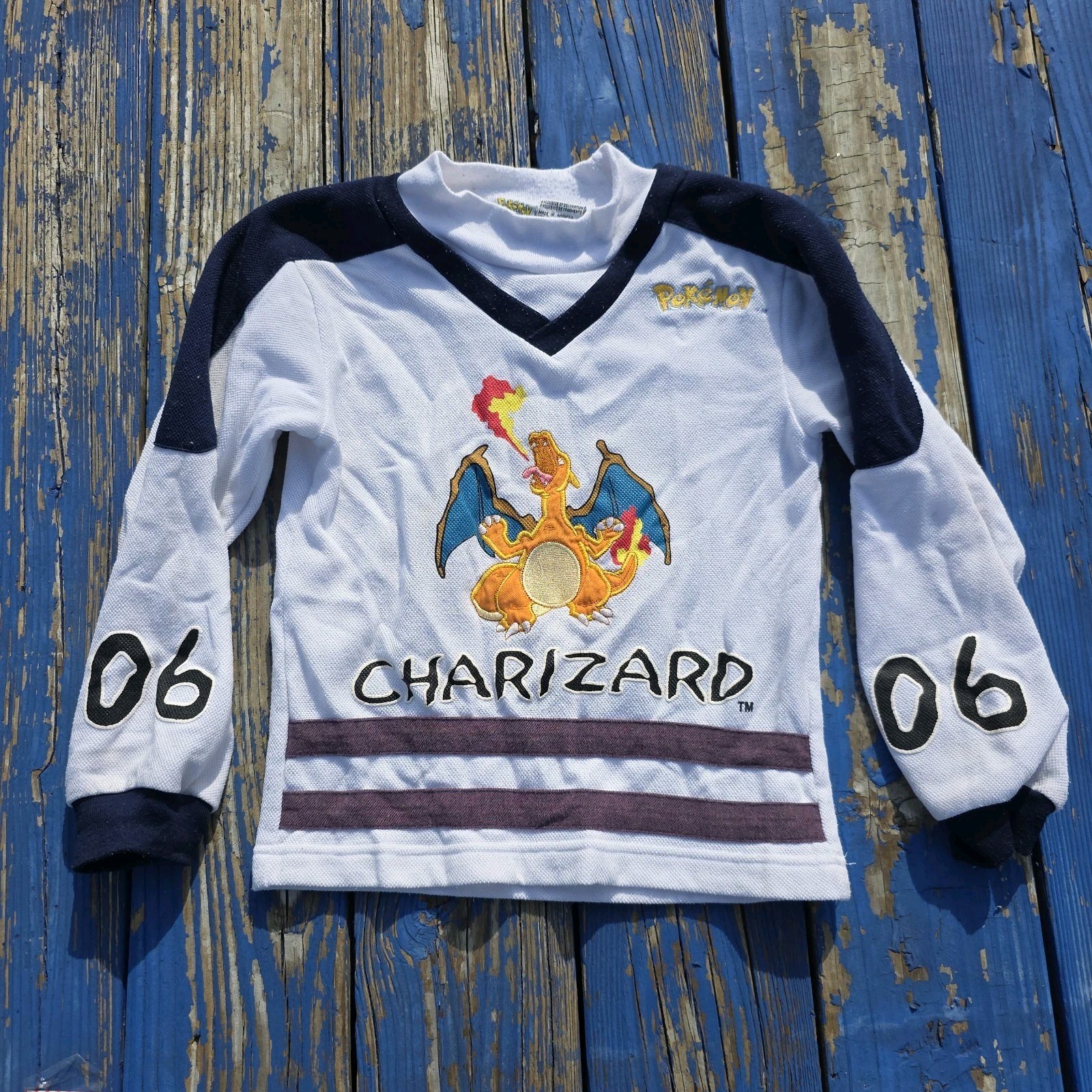 RARE Vintage Y2K Pokemon Nintendo Charizard Jersey Sh… - Gem