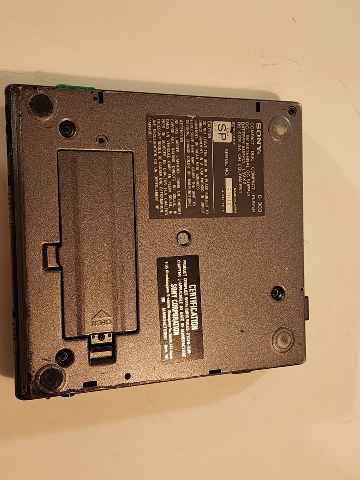 VINTAGE SONY DISCMAN COMPACT DISC PLAYER D-303 & CASE TESTED WORKS | eBay