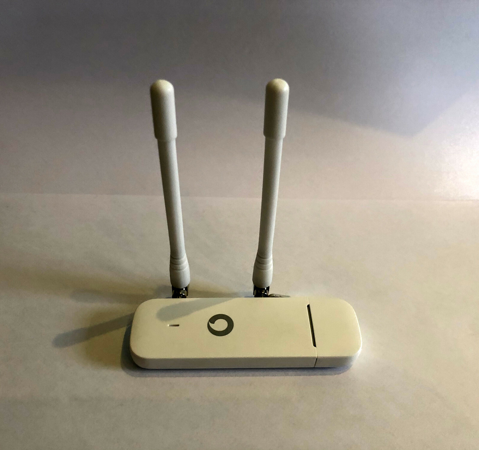 Huawei E3372 LTE Surfstick + 2 x CRC-9 Antenne bis 150 Mbit/s Win 10 ...