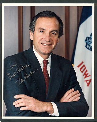 Senator TOM HARKIN from Iowa Glossy 5"x7" AUTOGRAPHED Photo - Bright ...